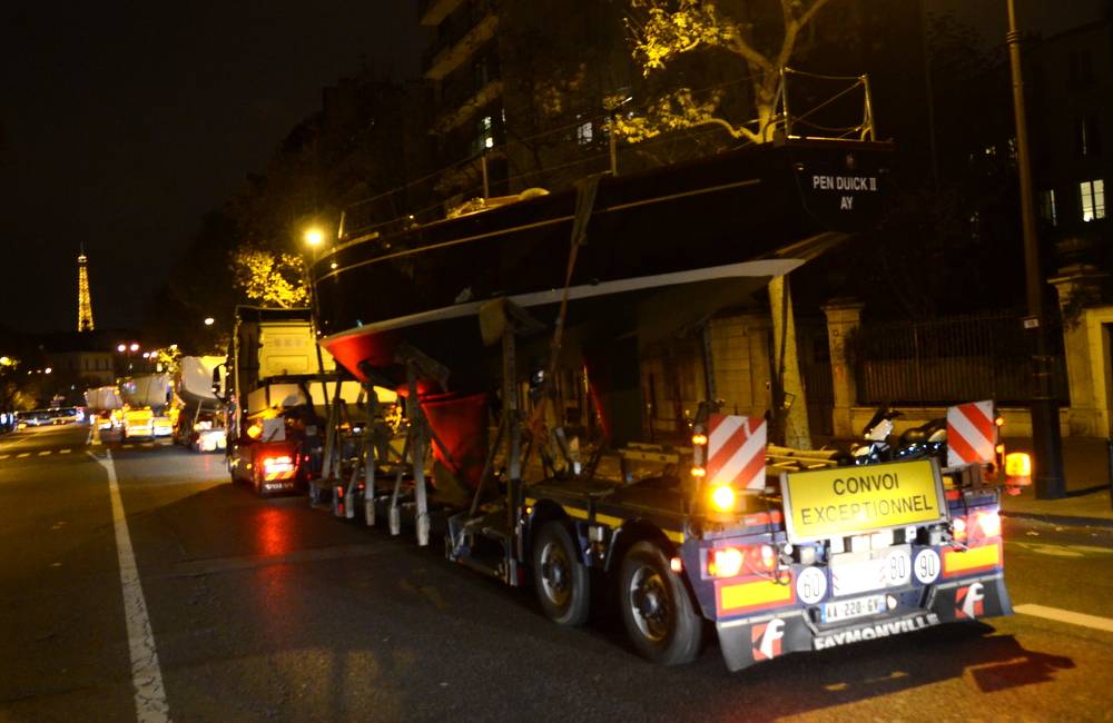 Pen duick ii a paris pour ses 50 ans